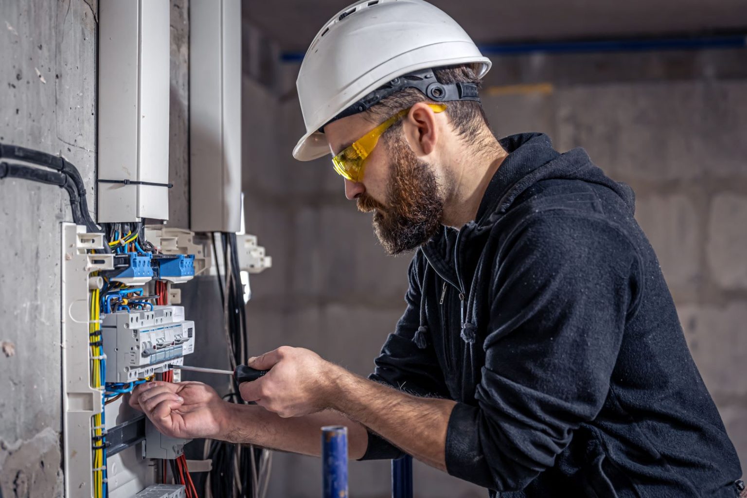 Best Electrical Companies in Houston - FacilityBot - Facilities ...